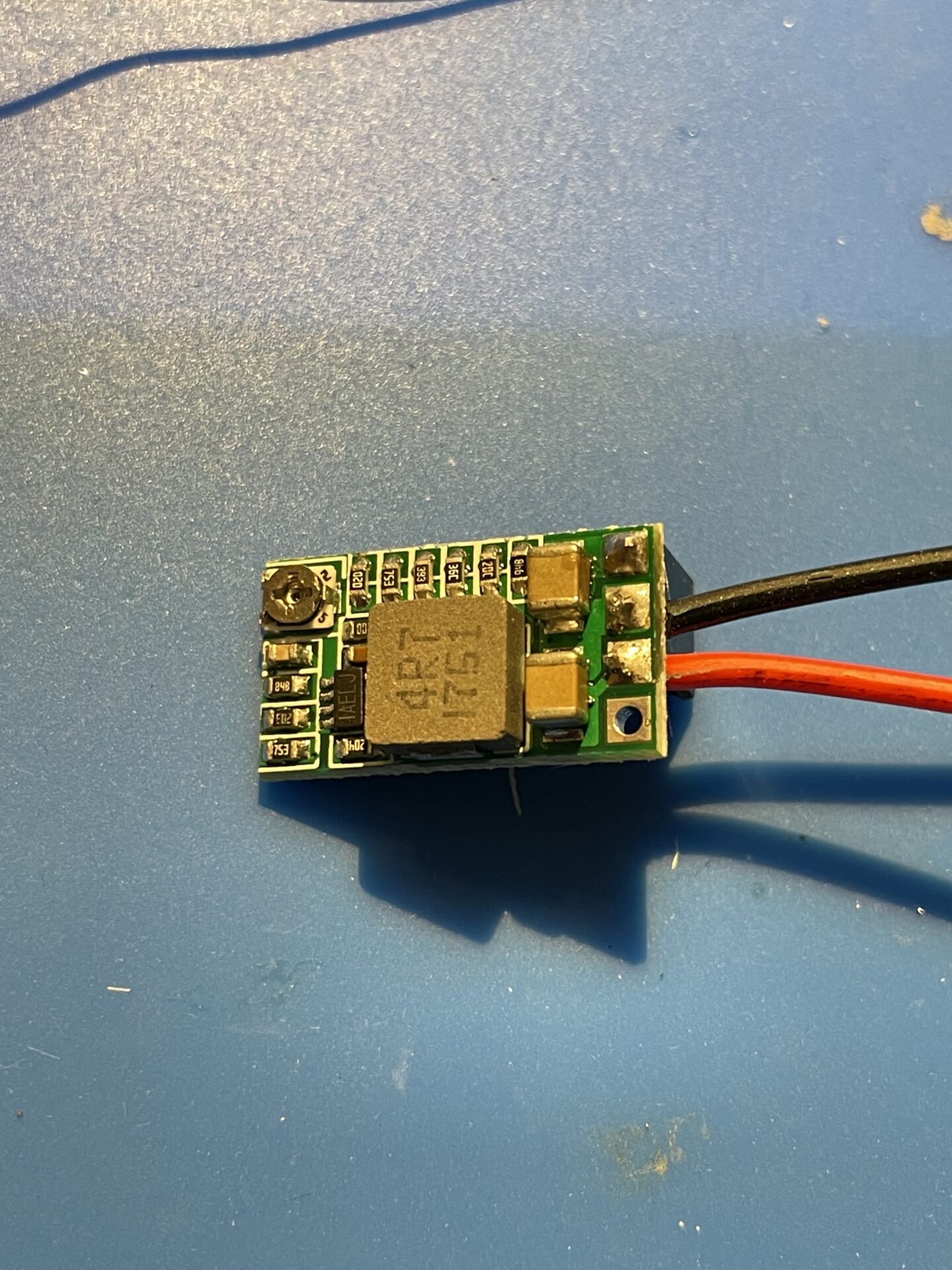 Raspberry Pi 5v Power Regulation – Lunar Den Lights (Archive)