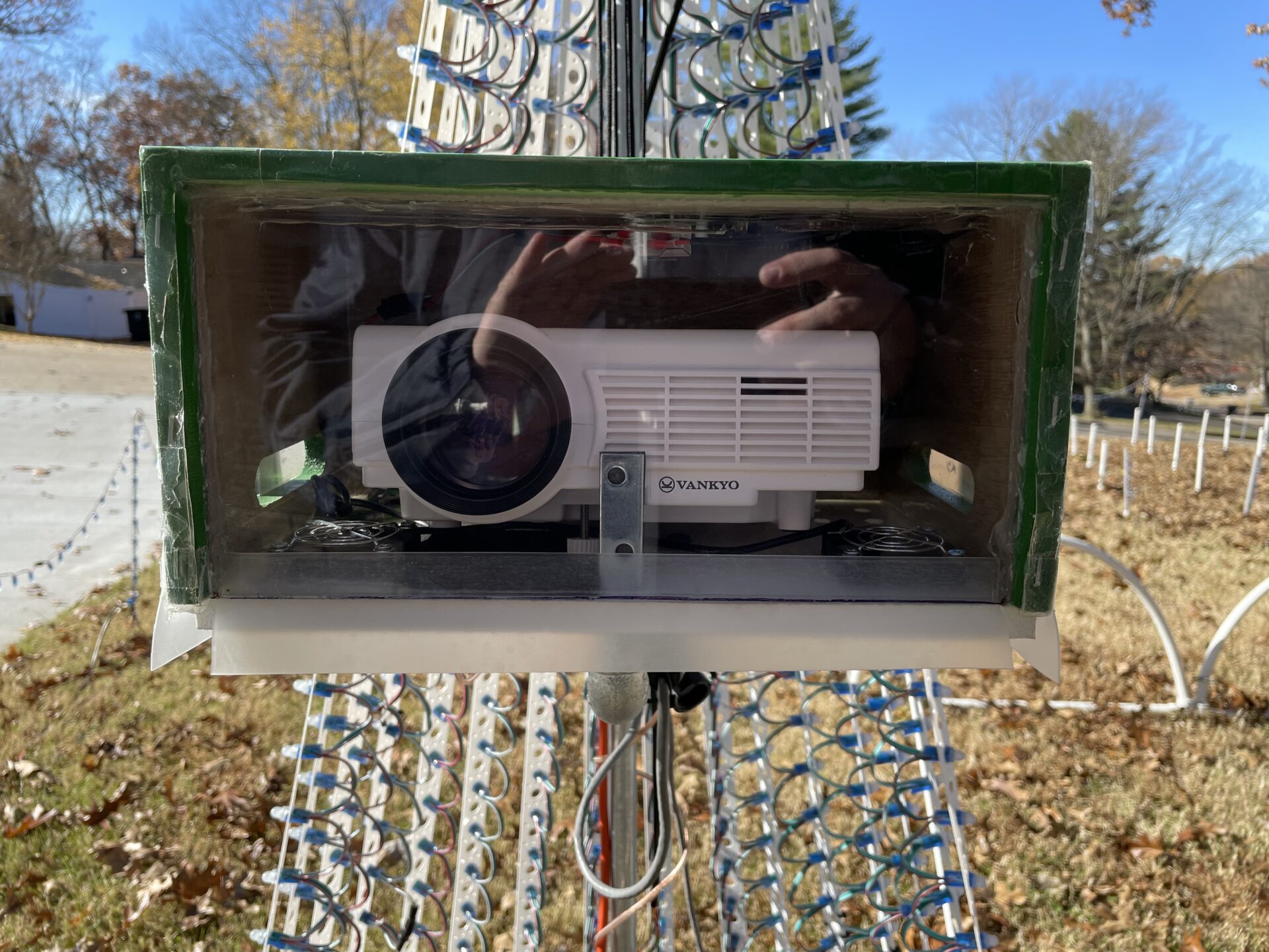 Projector Enclosure (2022) – Lunar Den Lights