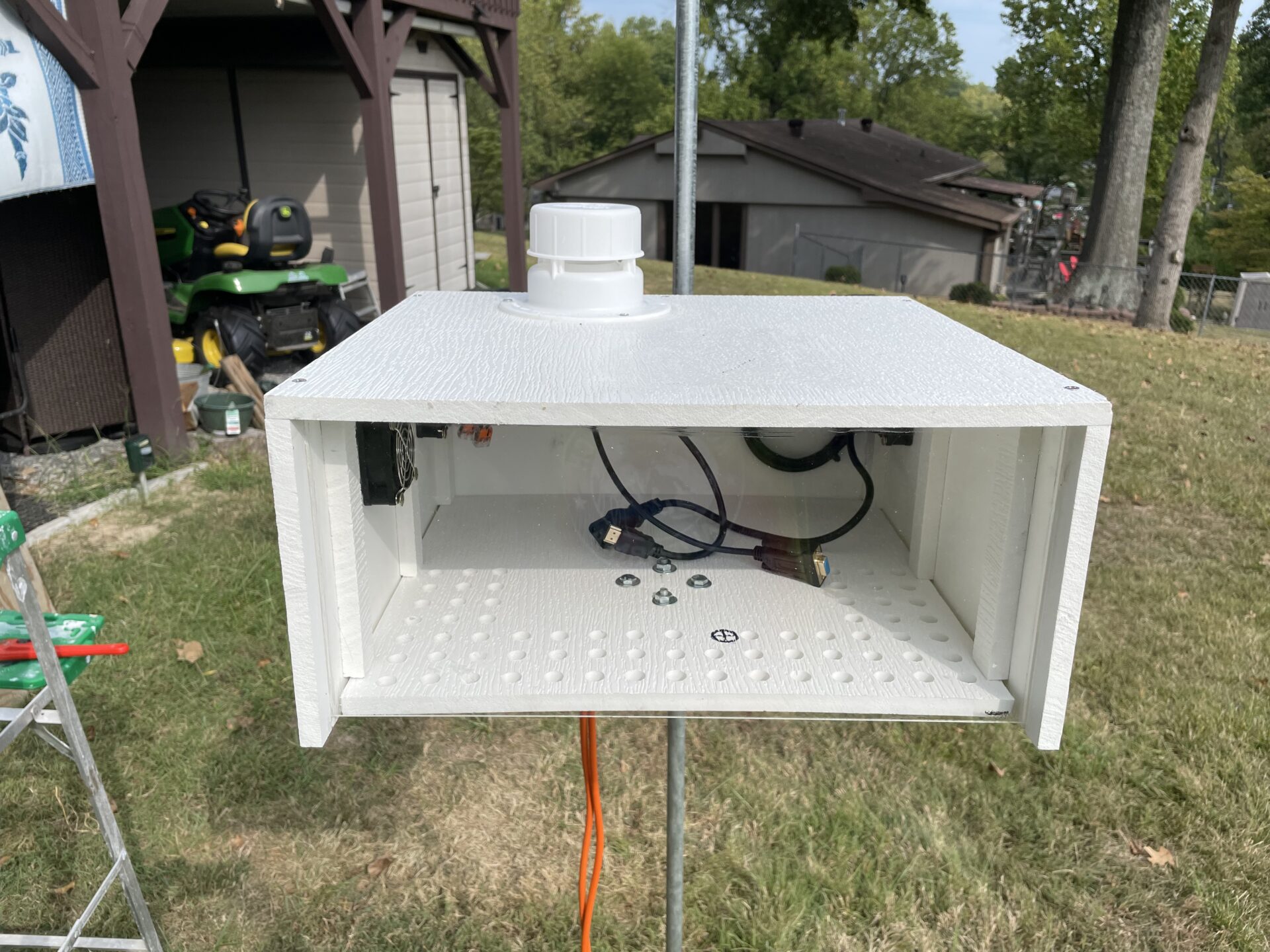 Projector Enclosure (2022) – Lunar Den Lights (Archive)