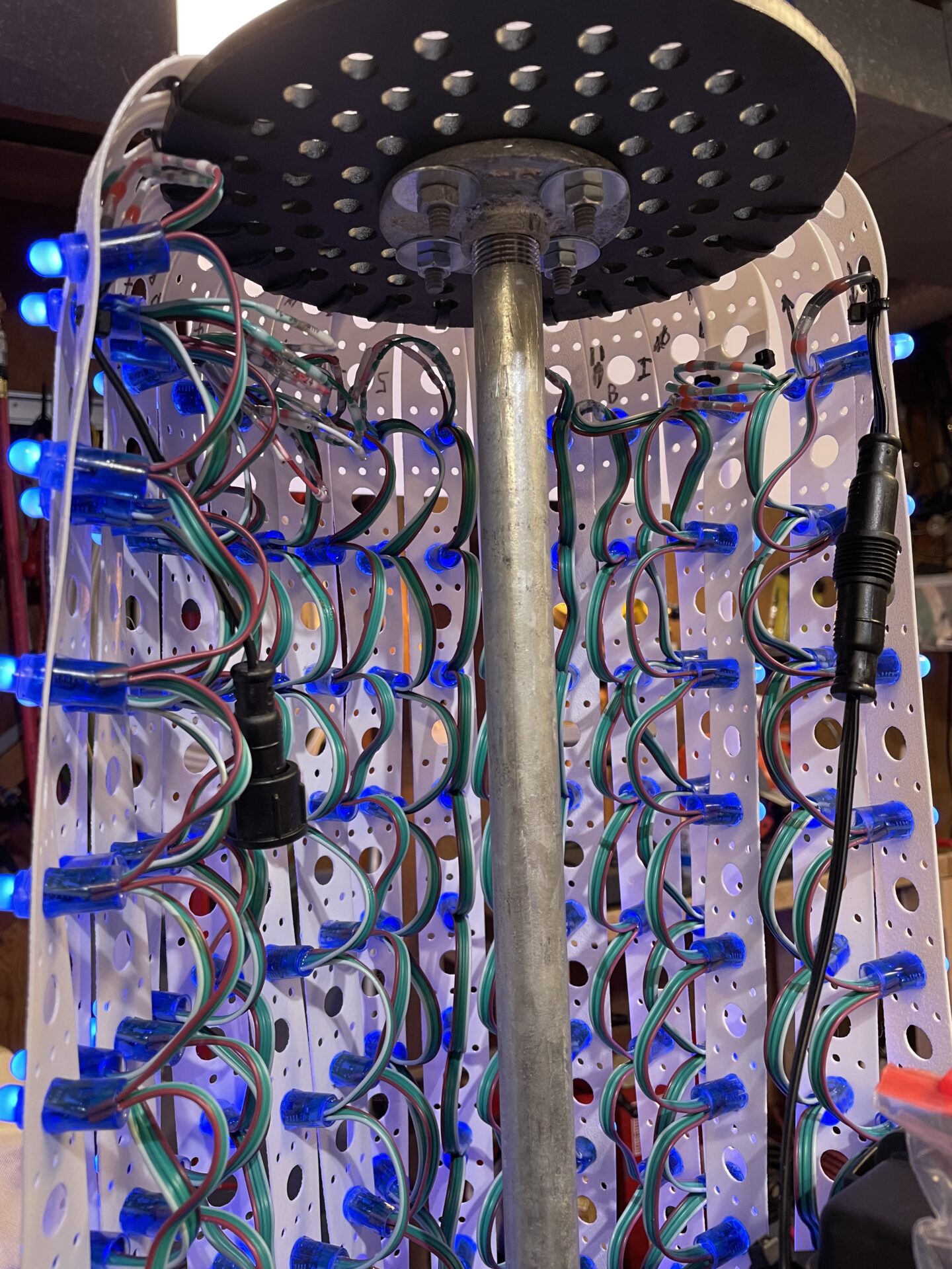 Perfect(?) Mini-Mid Tree Topper – Lunar Den Lights (Archive)